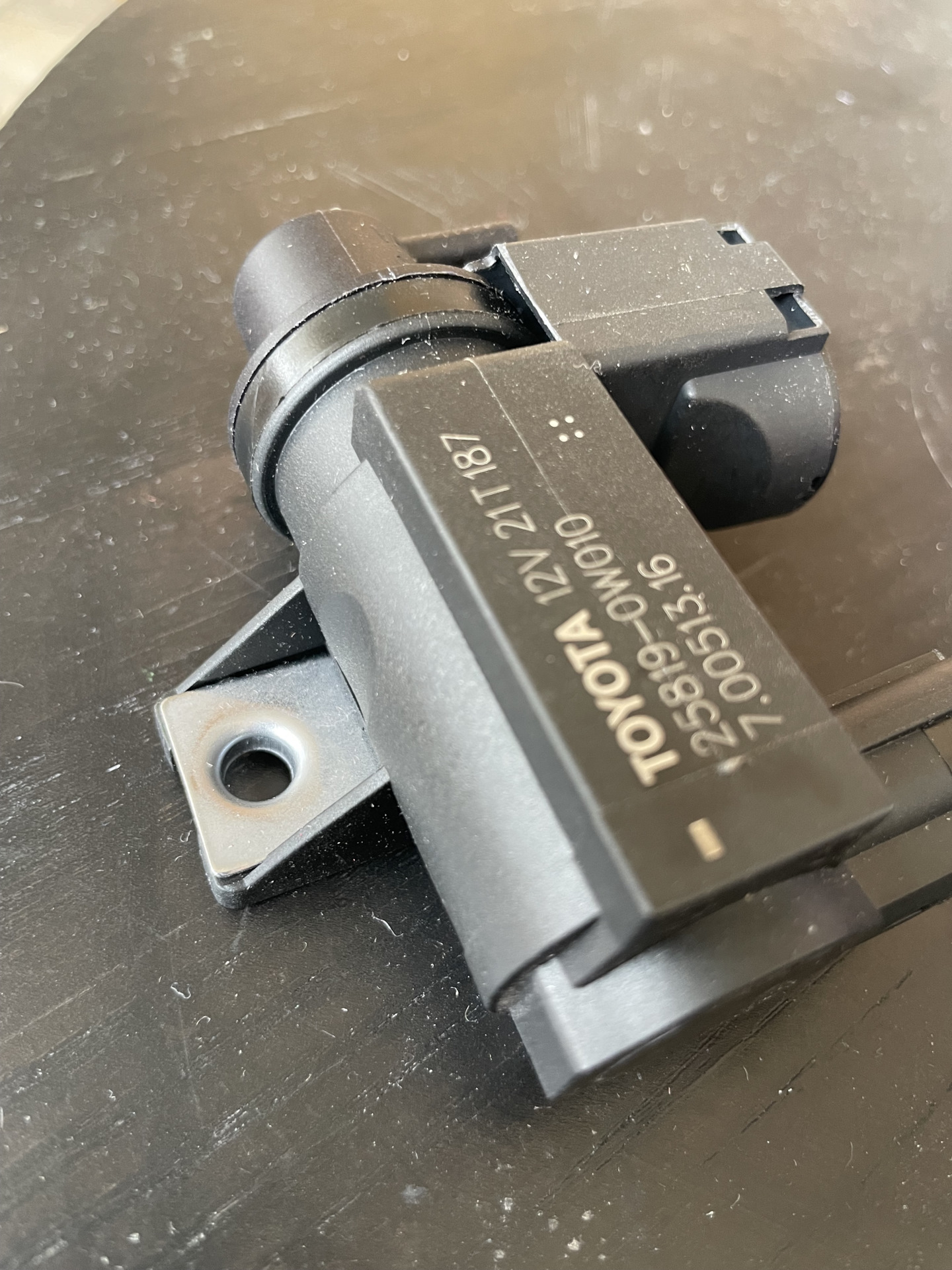 25819-0W010 вакуумный клапан управления турбиной — Lexus IS III, 2 л ...