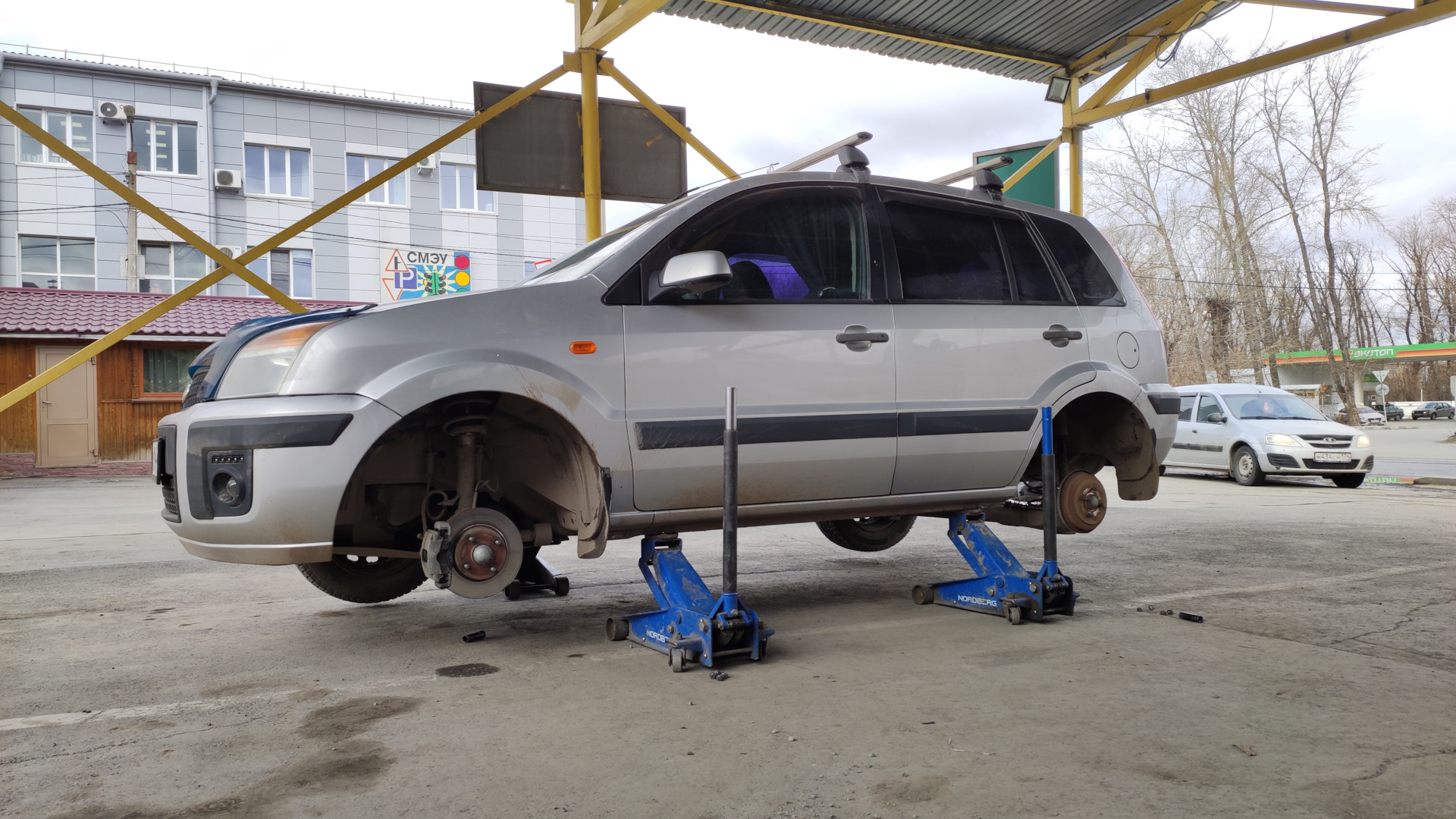 Проверка домкрата — Ford Fusion, 1,6 л, 2012 года | просто так | DRIVE2