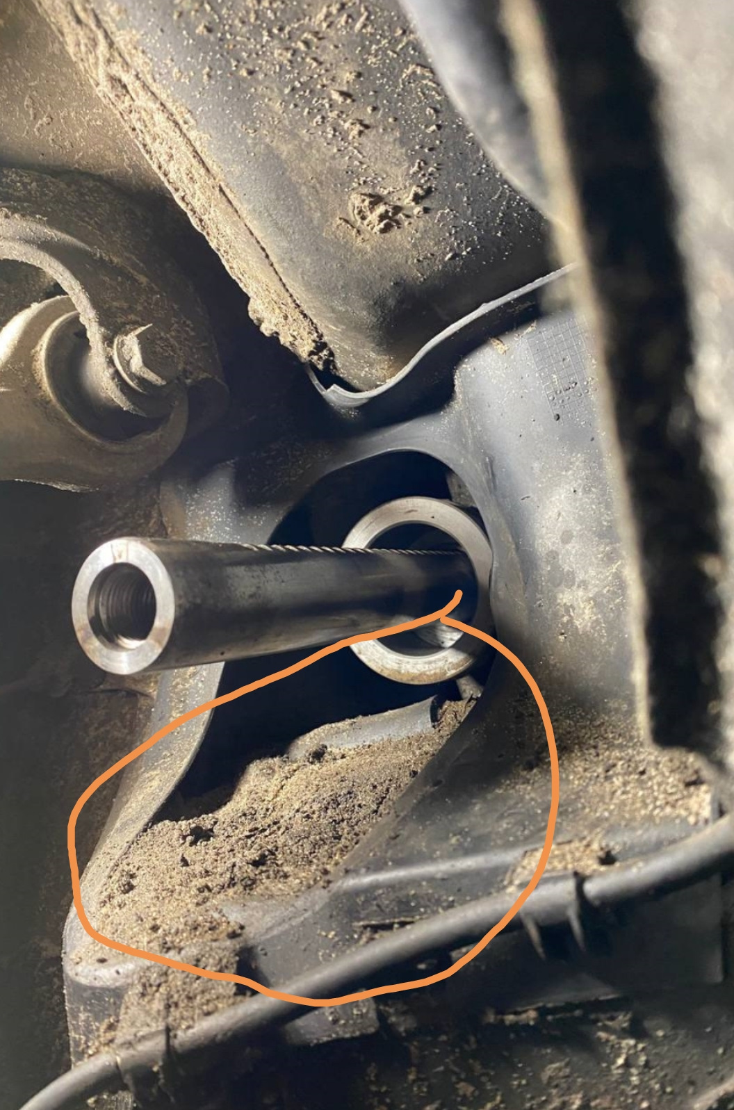 #5. Замена рулевой тяги и рулевого наконечника. Audi a6 c6 — Audi A6 ...