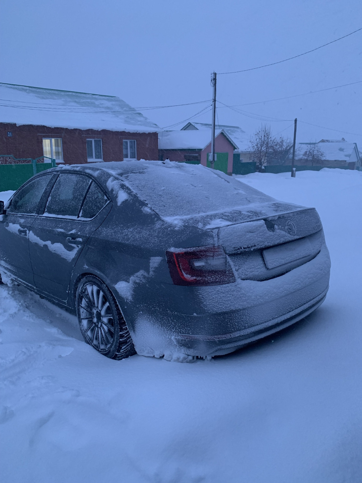 Зима R18 — Skoda Octavia A7 Mk3, 1,8 л, 2019 года | шины | DRIVE2