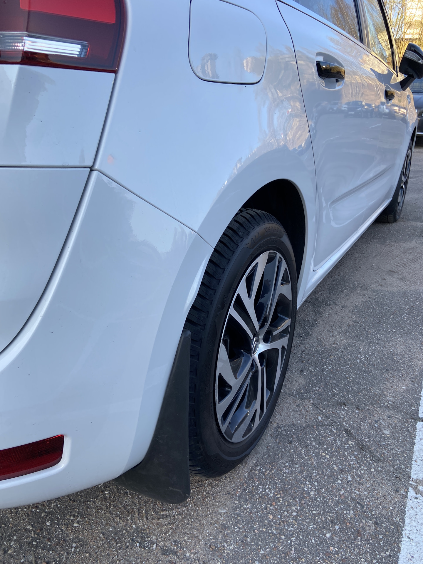 Брызговики — Citroen C4 Picasso (2G), 1,6 л, 2018 года | аксессуары ...