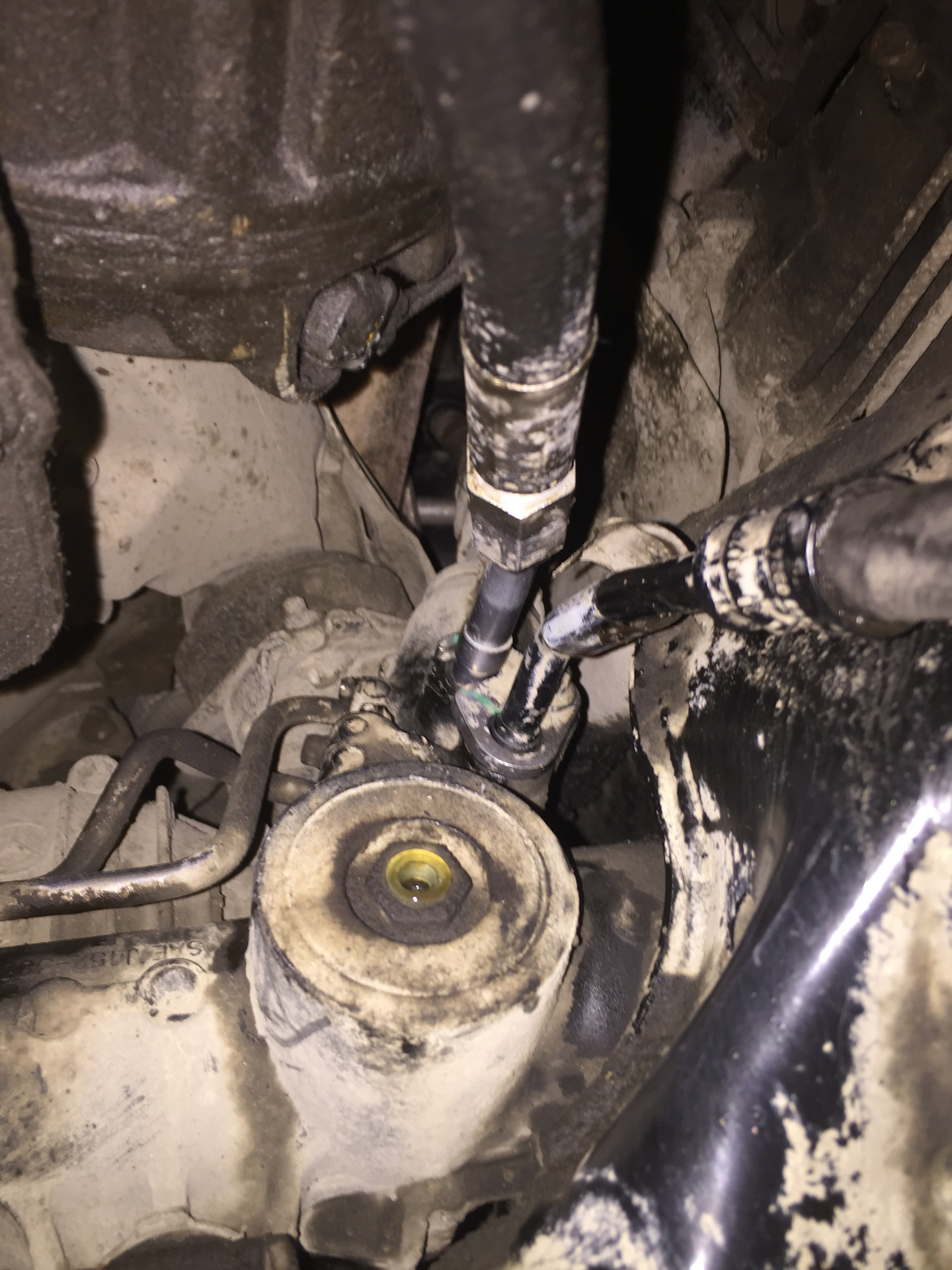 Течет рейка — Mercedes-Benz GL-Class (X164), 4,7 л, 2009 года | поломка ...