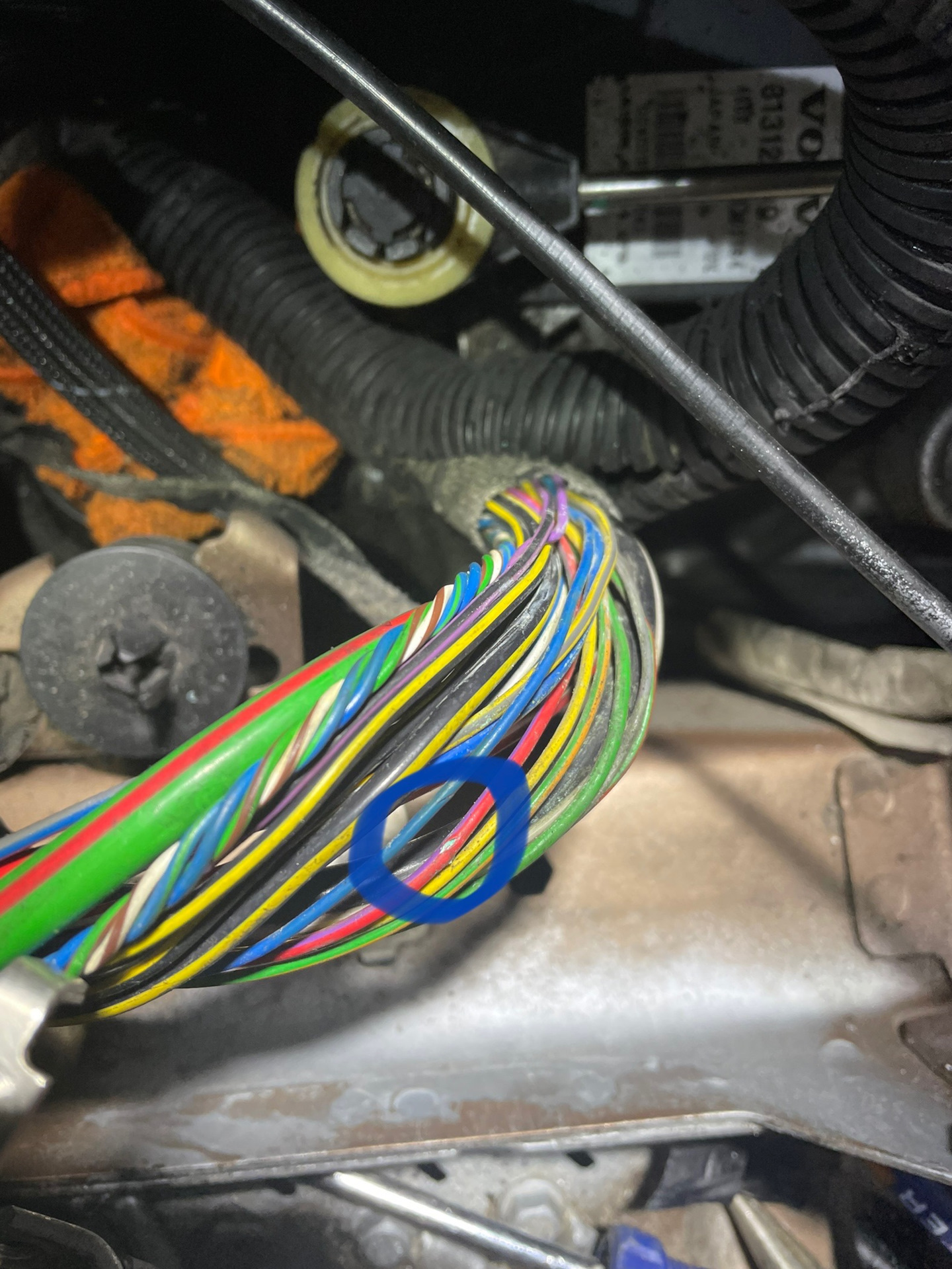 Ошибка U010000 — Volvo XC60 (1G), 2,4 л, 2012 года | поломка | DRIVE2