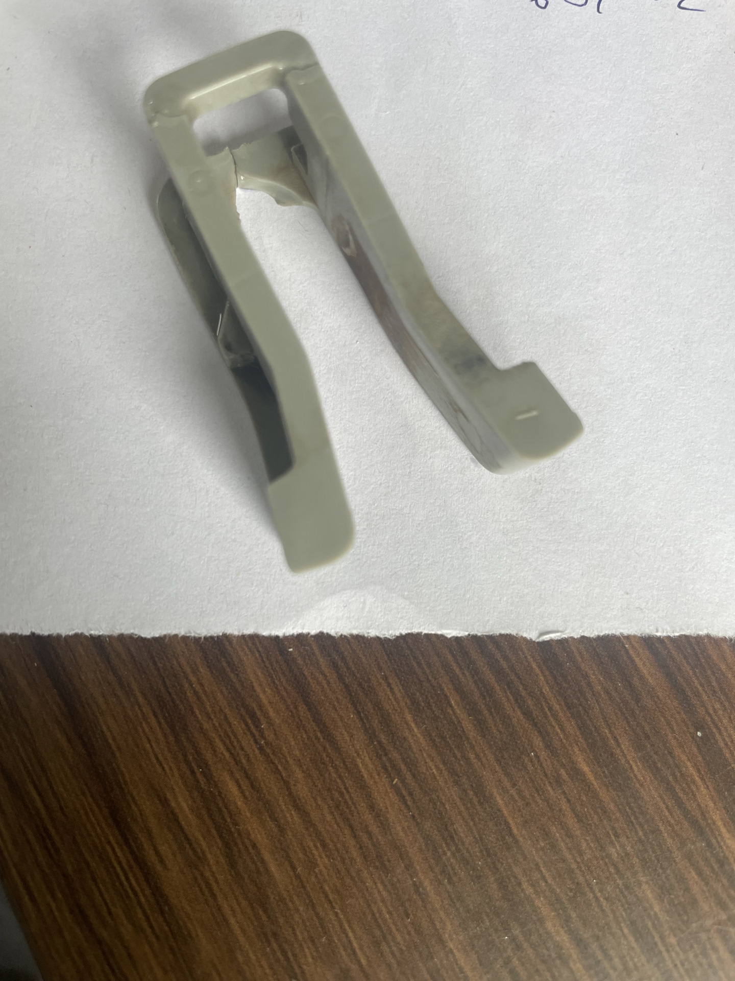 Мелочи фиксатор пятой двери. — Toyota Land Cruiser Prado 120-series, 4 ...