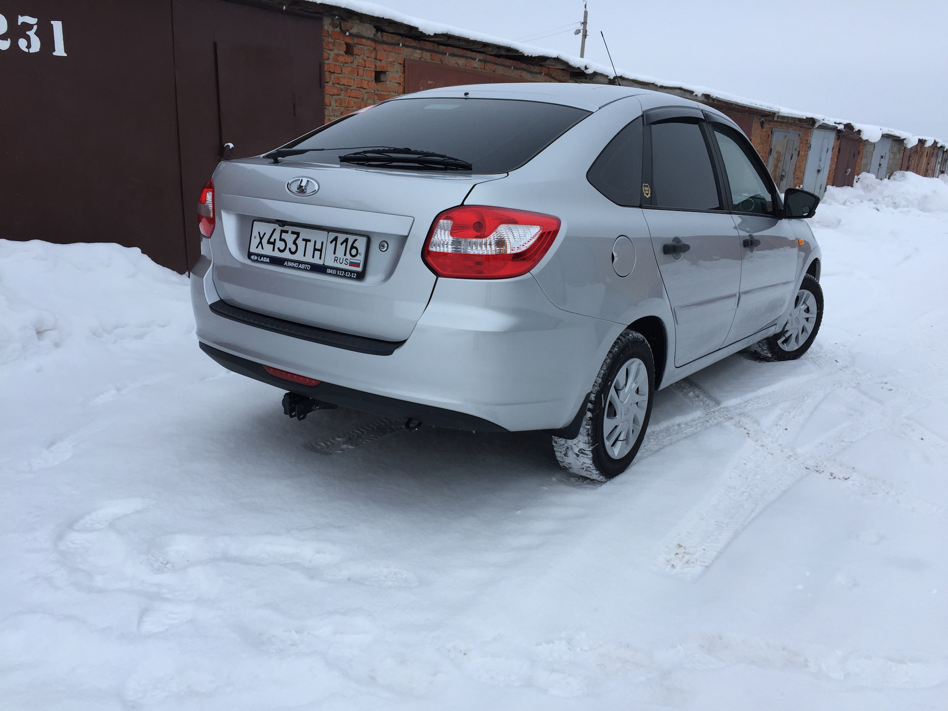 Накладка на бампер — Lada Гранта лифтбек, 1,6 л, 2017 года | аксессуары ...