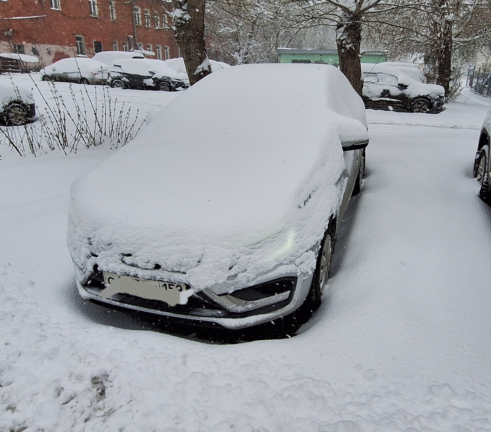 Какая электроника в оснащении Life'24 — Lada Vesta (NG), 1,6 л, 2024 ...