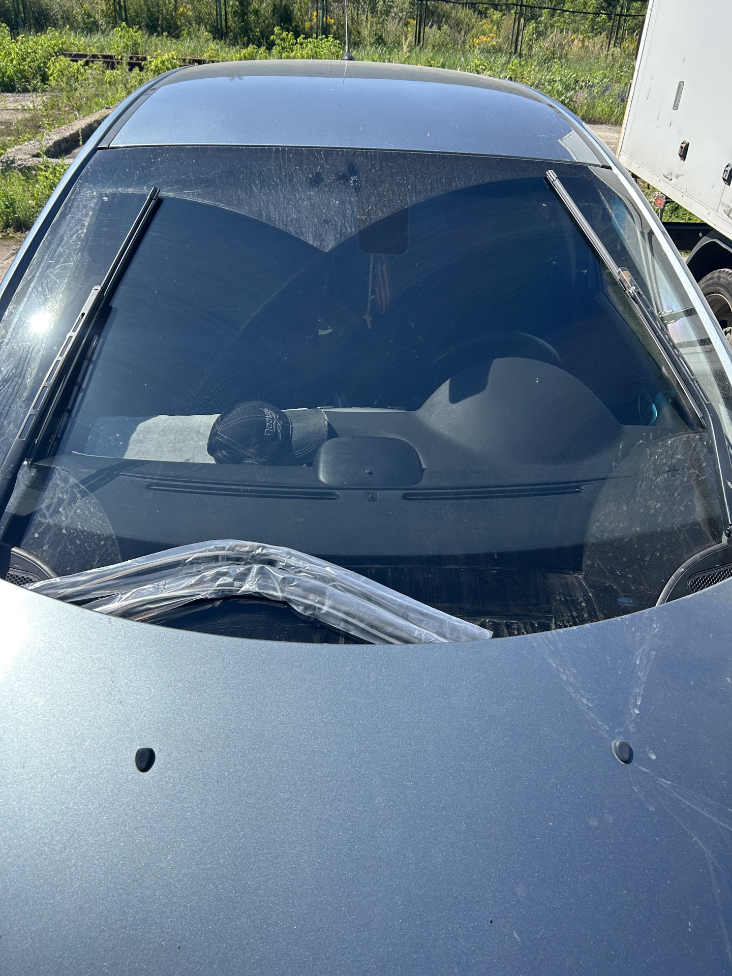 Новое лобовое lemson — Peugeot 307, 1,6 л, 2006 года | аксессуары | DRIVE2