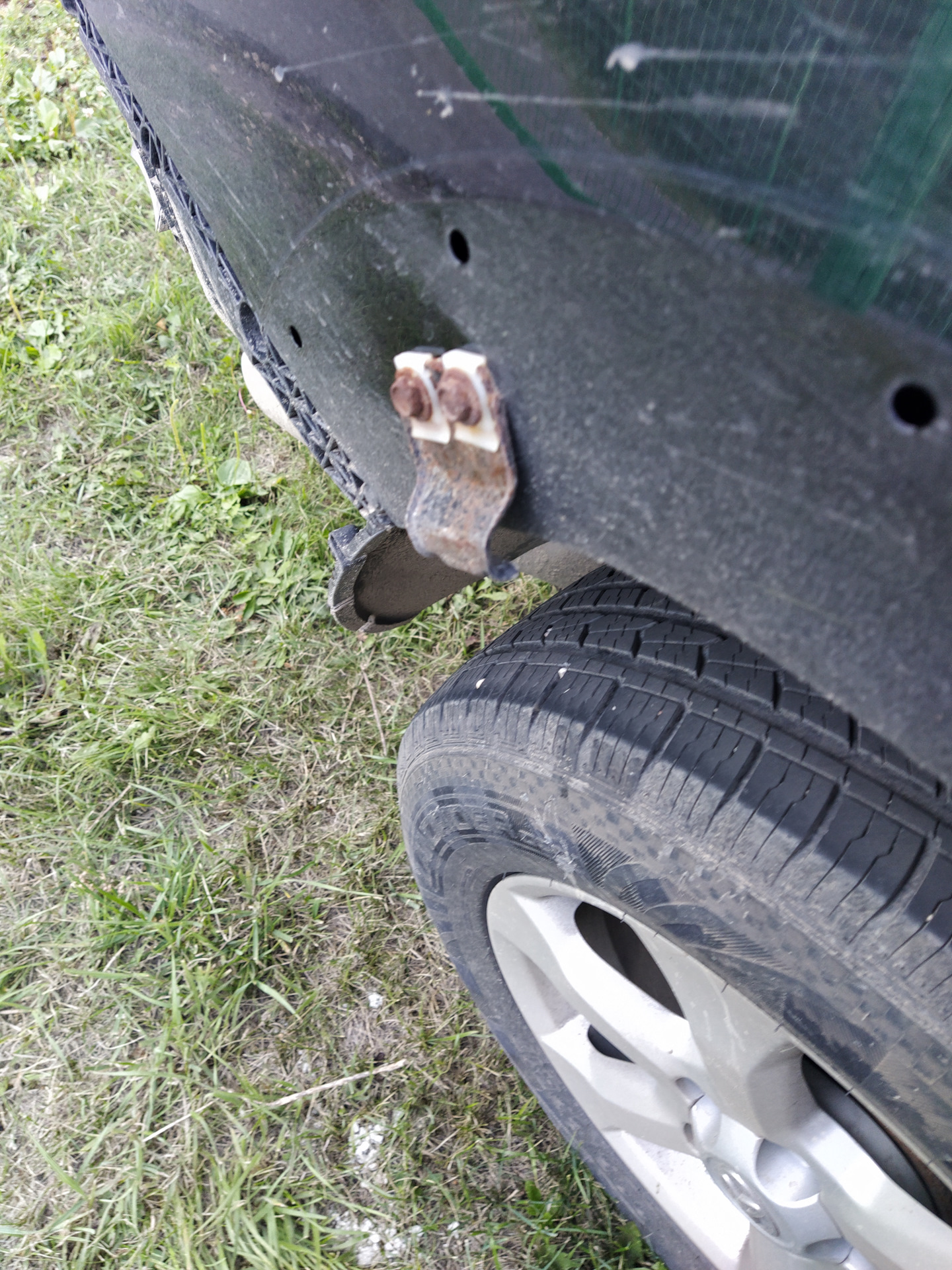 Дефлектор лобового сеткла — Toyota RAV4 (III), 2,4 л, 2009 года ...