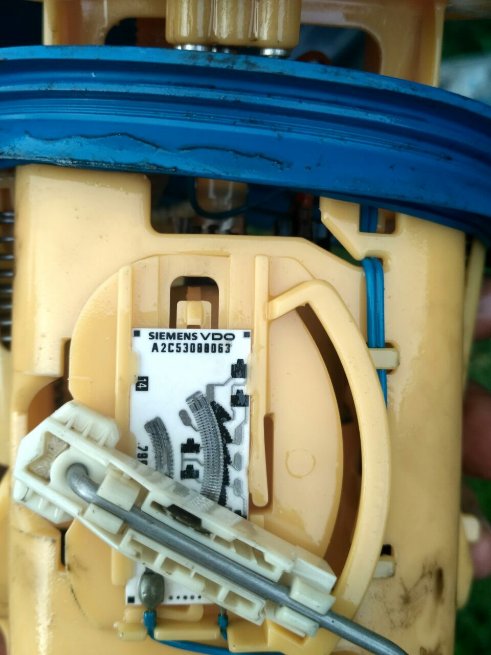 Датчик уровня топлива BMW 3, (E36, E46), VDO 443(A), VDO 442(A) — DRIVE2