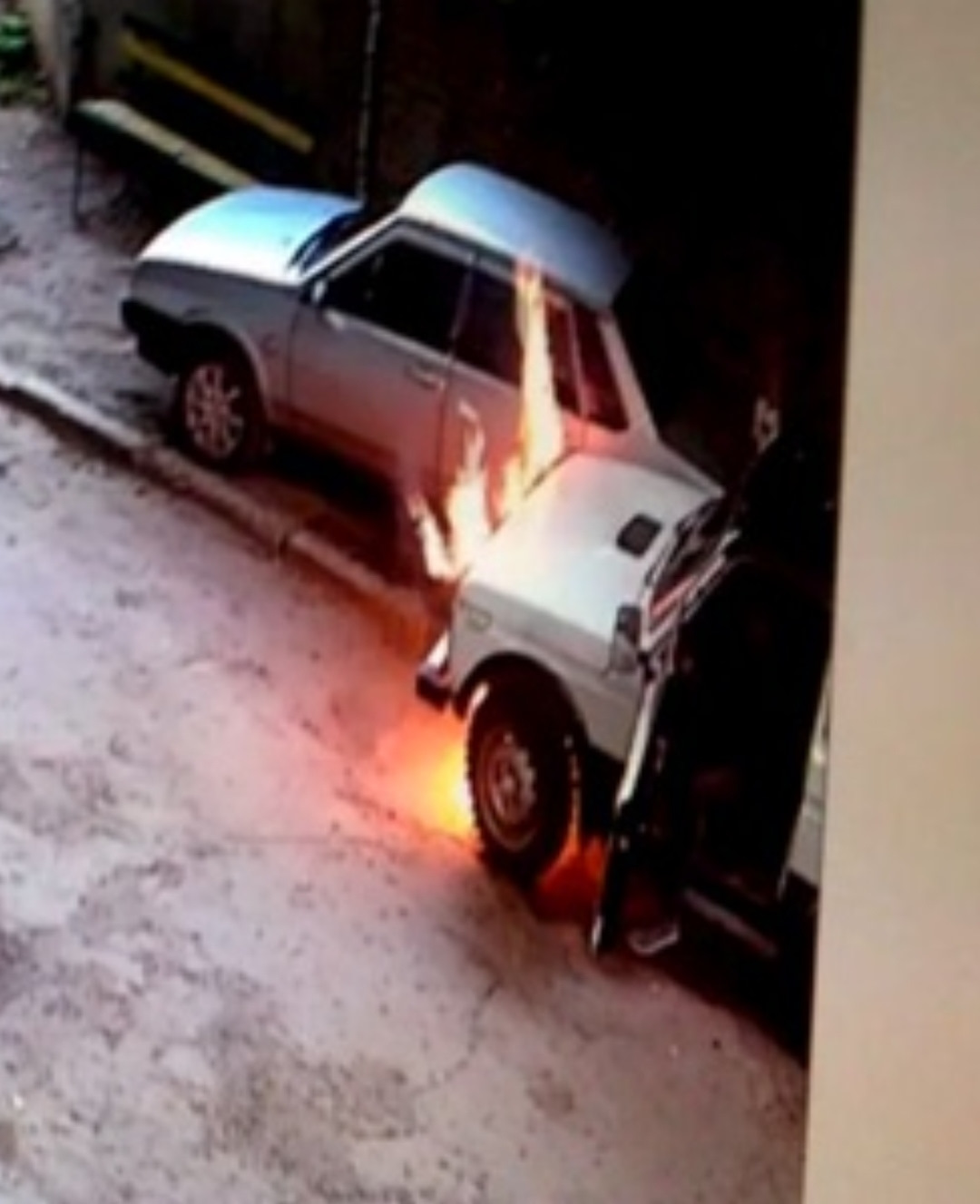 Огнетушитель СССР Нива Pickup 2121 — Lada 4x4 3D, 1,6 л, 1992 года ...