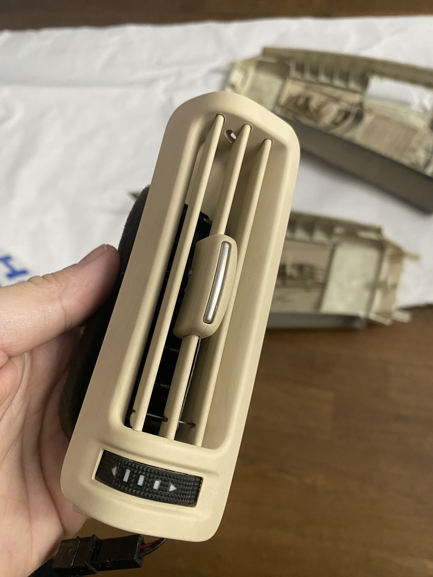 Установка 4-х зонного климат-контроля с электронным отопителем PTC (Z35 ...