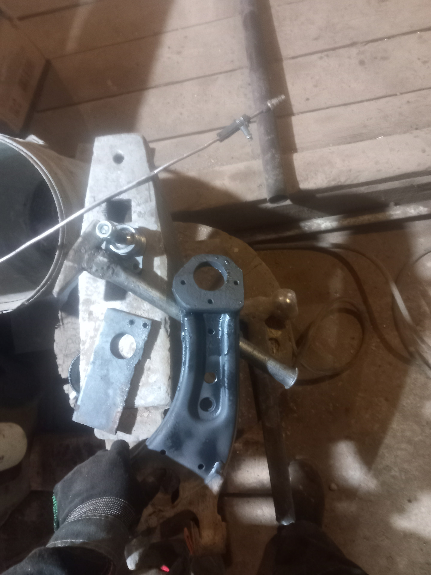 Замена шаровых на передних рычагах — Honda Stepwgn (2G), 2 л, 2001 года ...