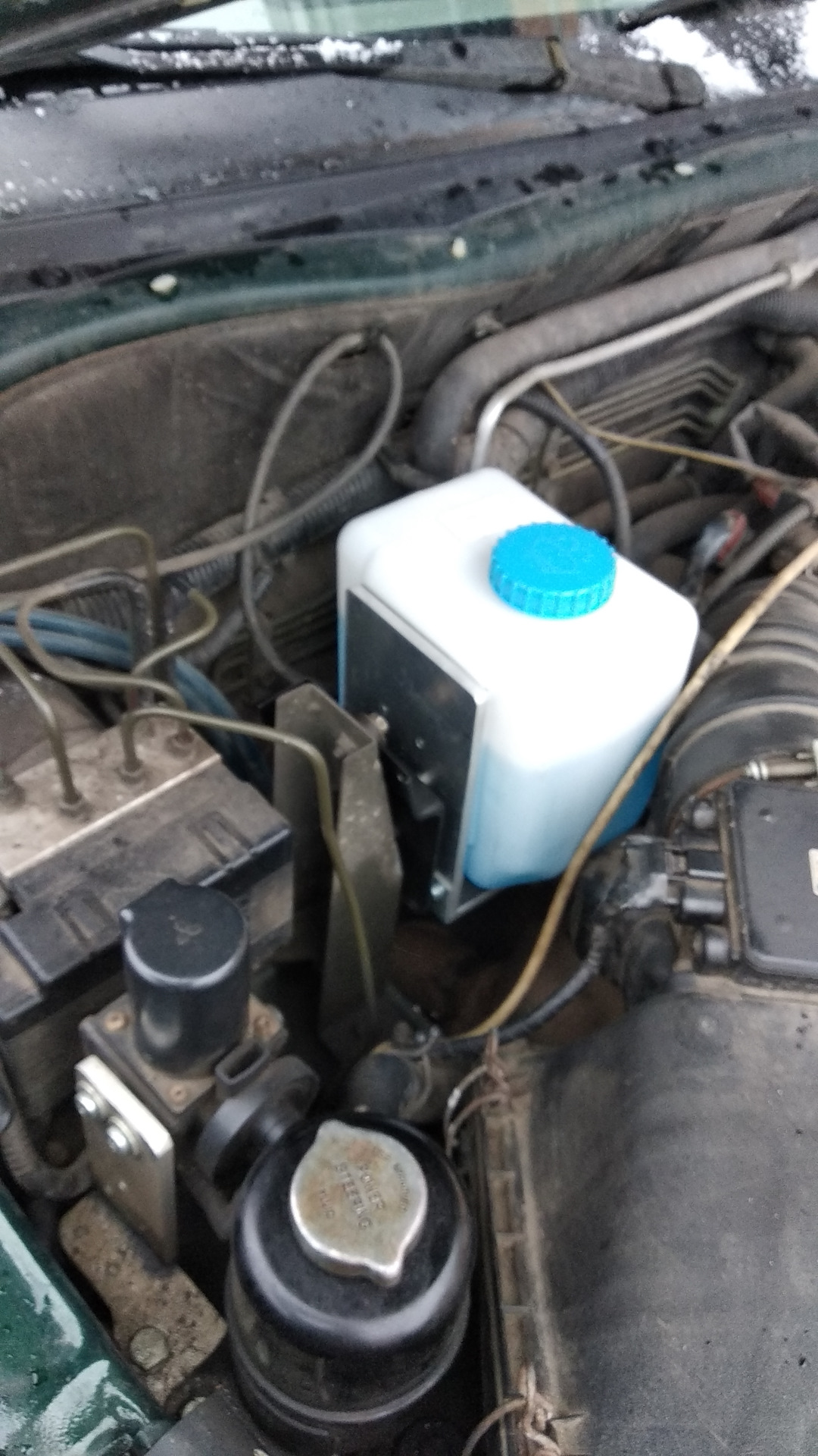 Замена мотора омывателя, ремонт датчика температуры воздуха ...