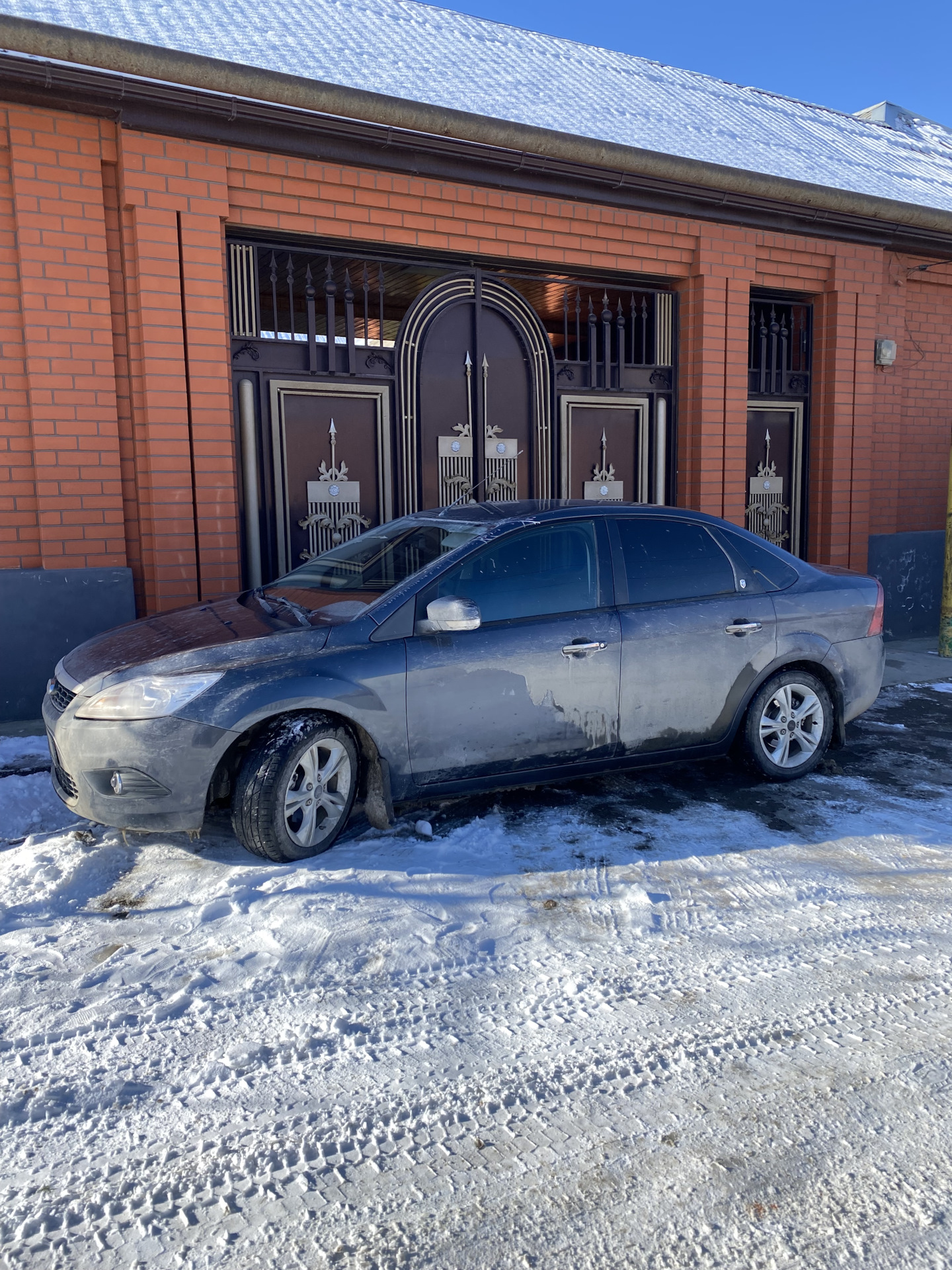 Пришла идея за шторки заднего стекла — Ford Focus Sedan II, 2,5 л, 2007 ...