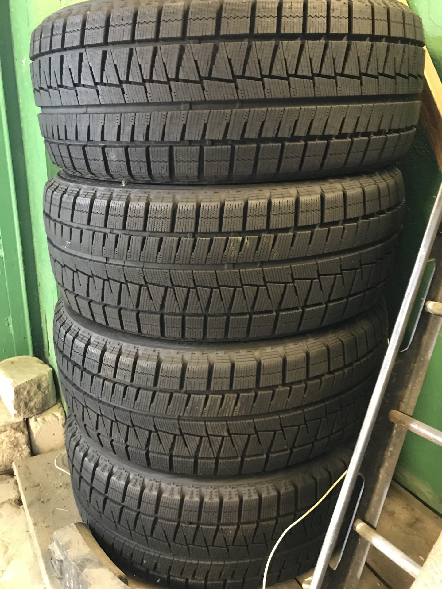 BRIDGESTONE BLIZZAK REVO GZ 225/50 R17 94S — Skoda Octavia A8 Mk4, 1,4 ...