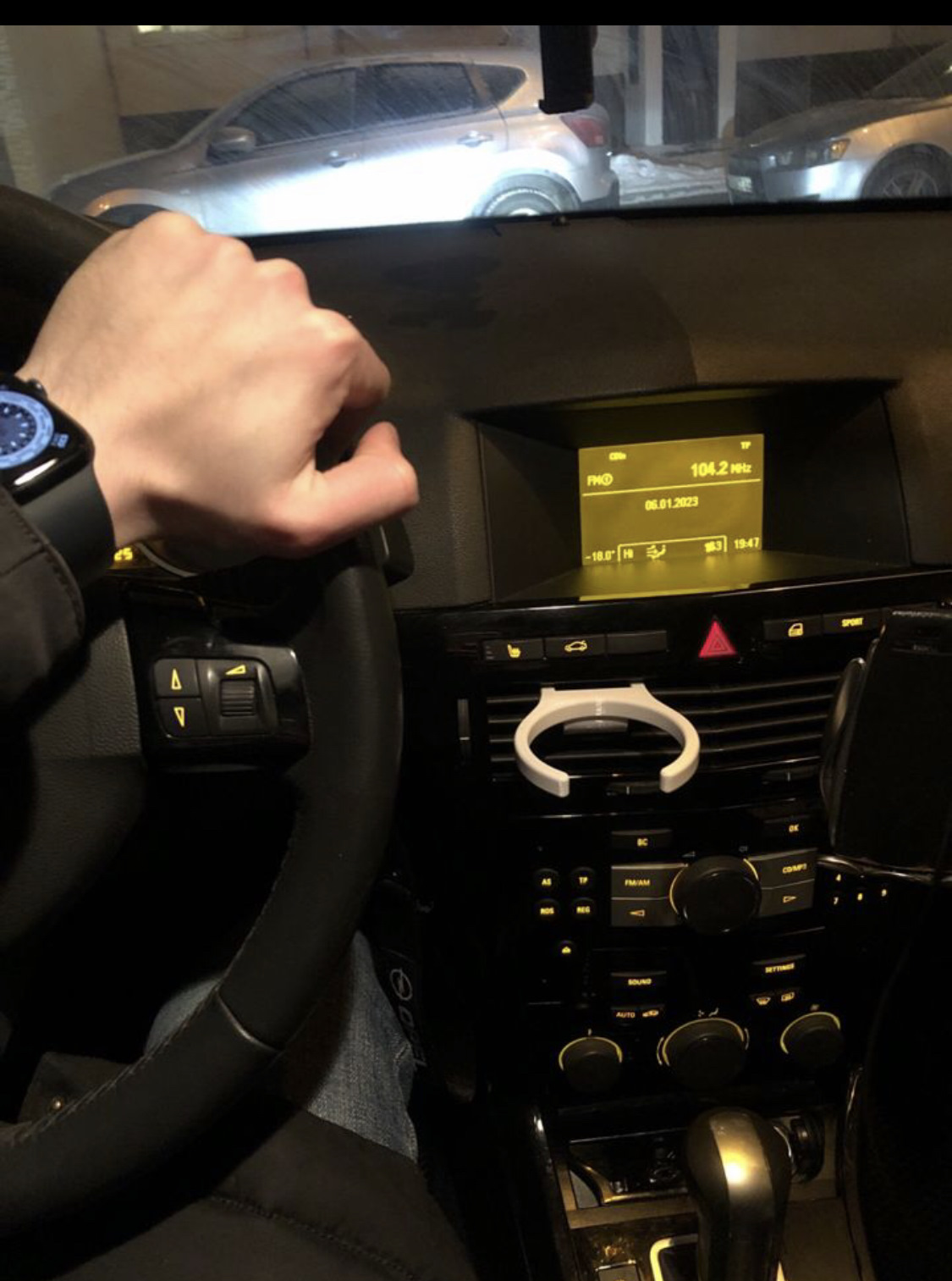 Подстаканник — Opel Astra H, 1,8 л, 2011 года | просто так | DRIVE2