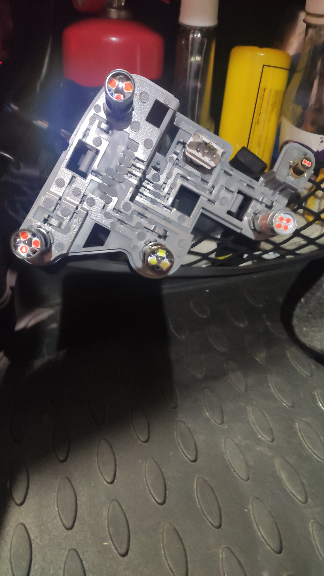 Плохой контакт в правом заднем фонаре — Mercedes-Benz C-Class (W204), 1 ...