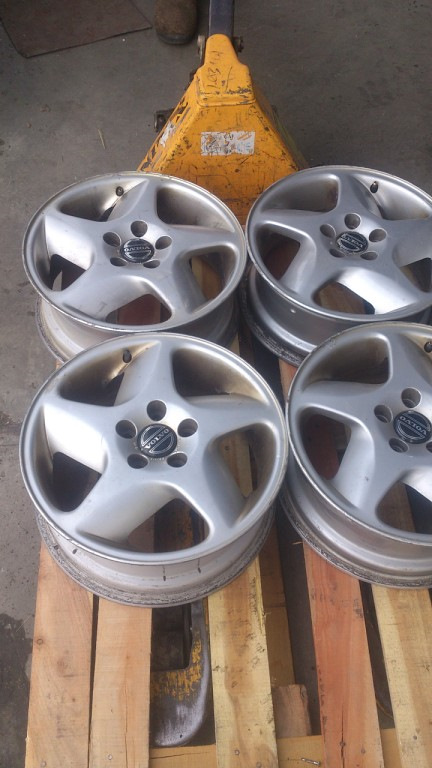 Колеса правильные Columba внедрил — Volvo 850, 2,5 л, 1995 года ...