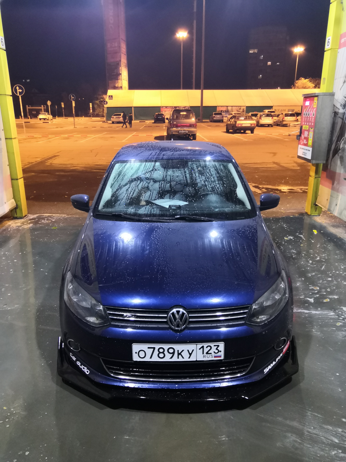 Сплиттер на поло — Volkswagen Polo Sedan, 1,6 л, 2017 года | аксессуары ...
