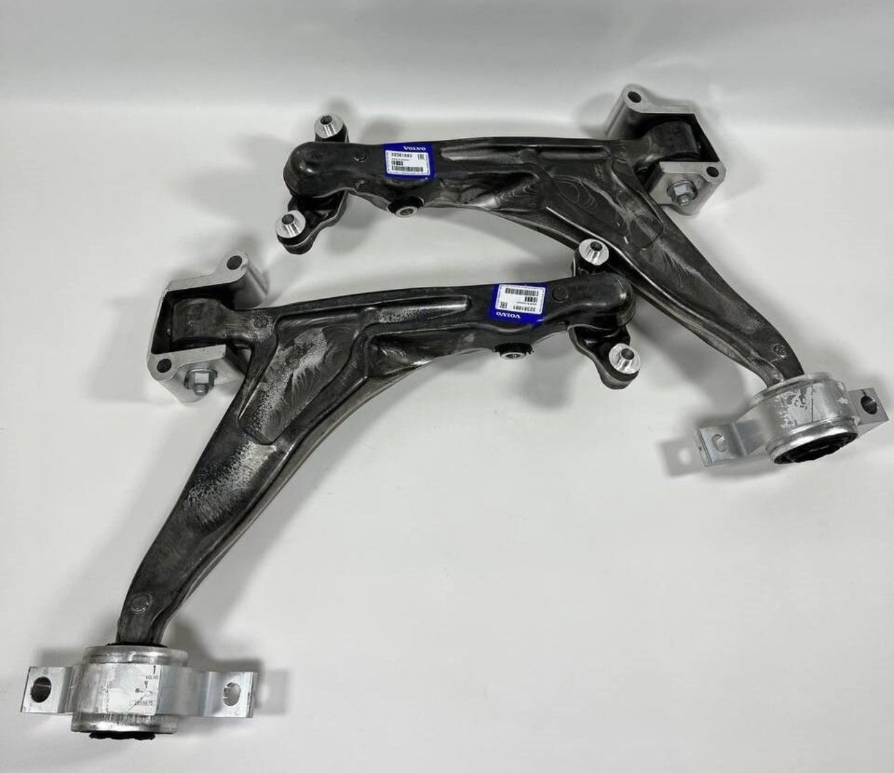 Разница в рычагах? — Volvo XC60 (2G), 2 л, 2018 года | другое | DRIVE2