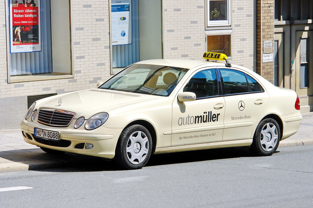 Сборка продолжается — Mercedes-Benz E-Class (W211), 2,6 л, 2002 года ...