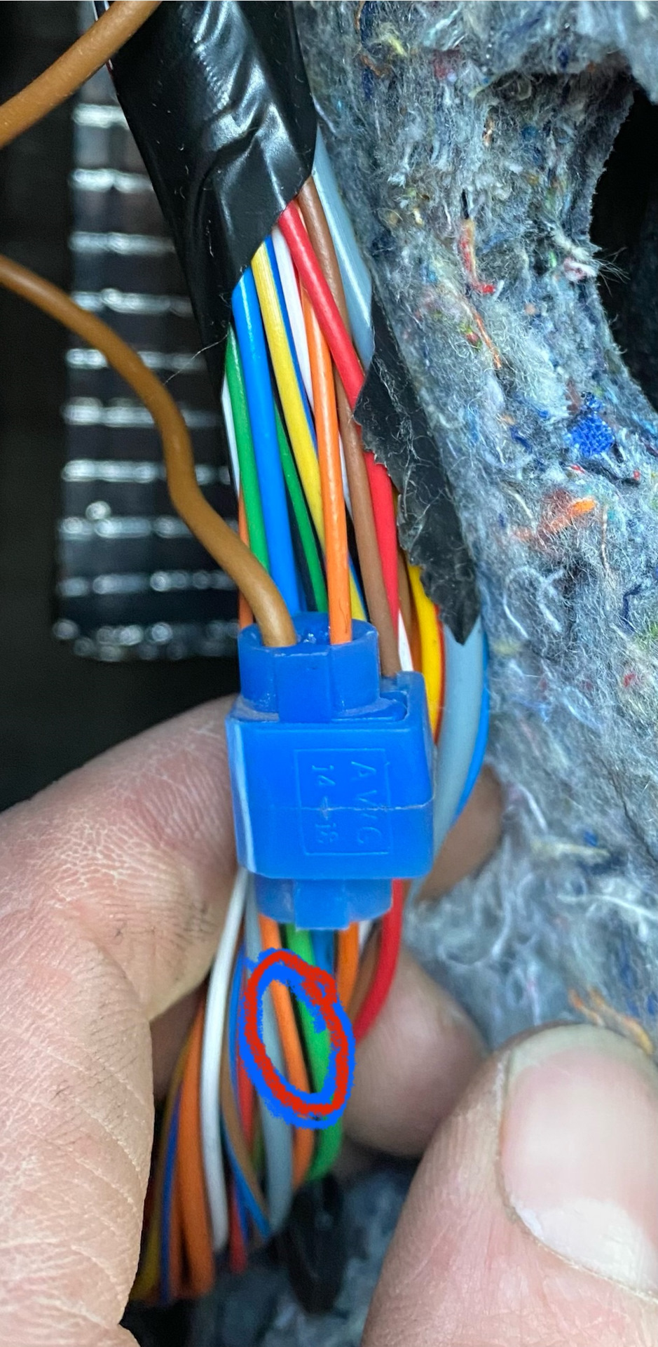 Банальная запись «Кнопка открытия багажника» — Lada Гранта (2G) FL, 1,6 ...