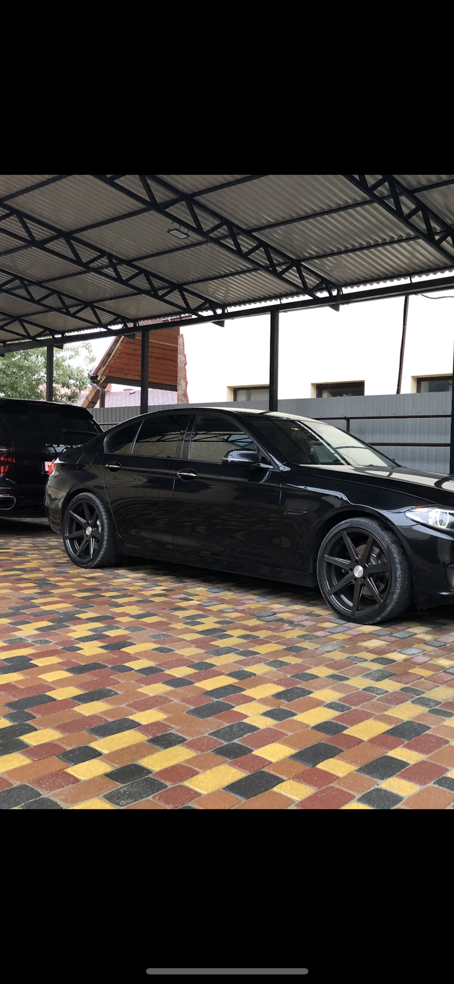 20 колёса Rosso Reactiv — BMW 5 series (F10), 3 л, 2016 года | колёсные ...