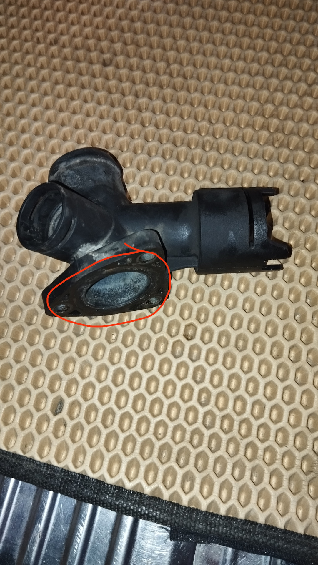 Устранения течи антифриза — Volkswagen Touareg (2G), 3,6 л, 2012 года ...