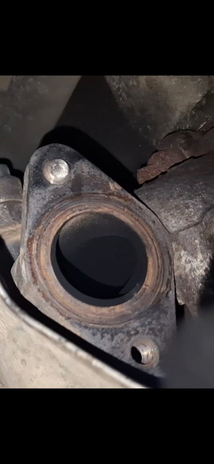 ВЫПУСКНОЙ ШЛАНГ — Volvo XC90 (2G), 2 л, 2017 года | аксессуары | DRIVE2