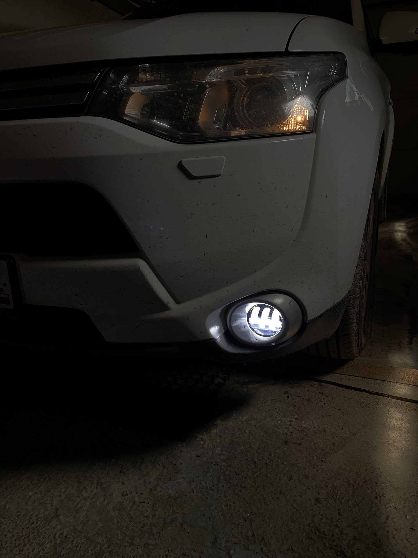 Установка ПТФ Sal Man — Mitsubishi Outlander (3G), 2 л, 2019 года ...