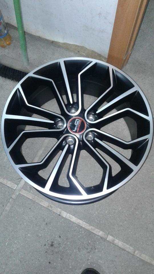 R19 172 style… Первая попытка — BMW 6 series (E63), 4,8 л, 2008 года ...