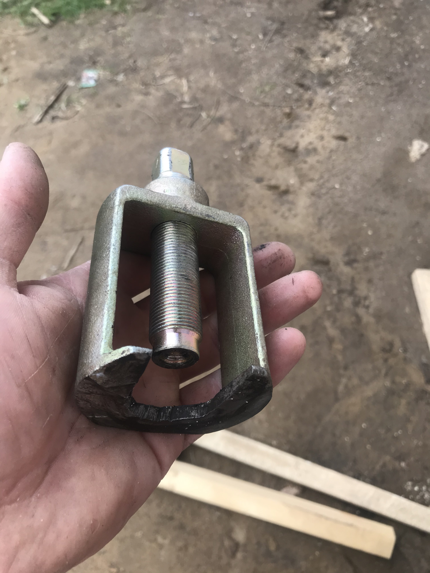 Закис рулевой наконечник. — Mitsubishi Montero III (V60), 3,5 л, 2001 ...