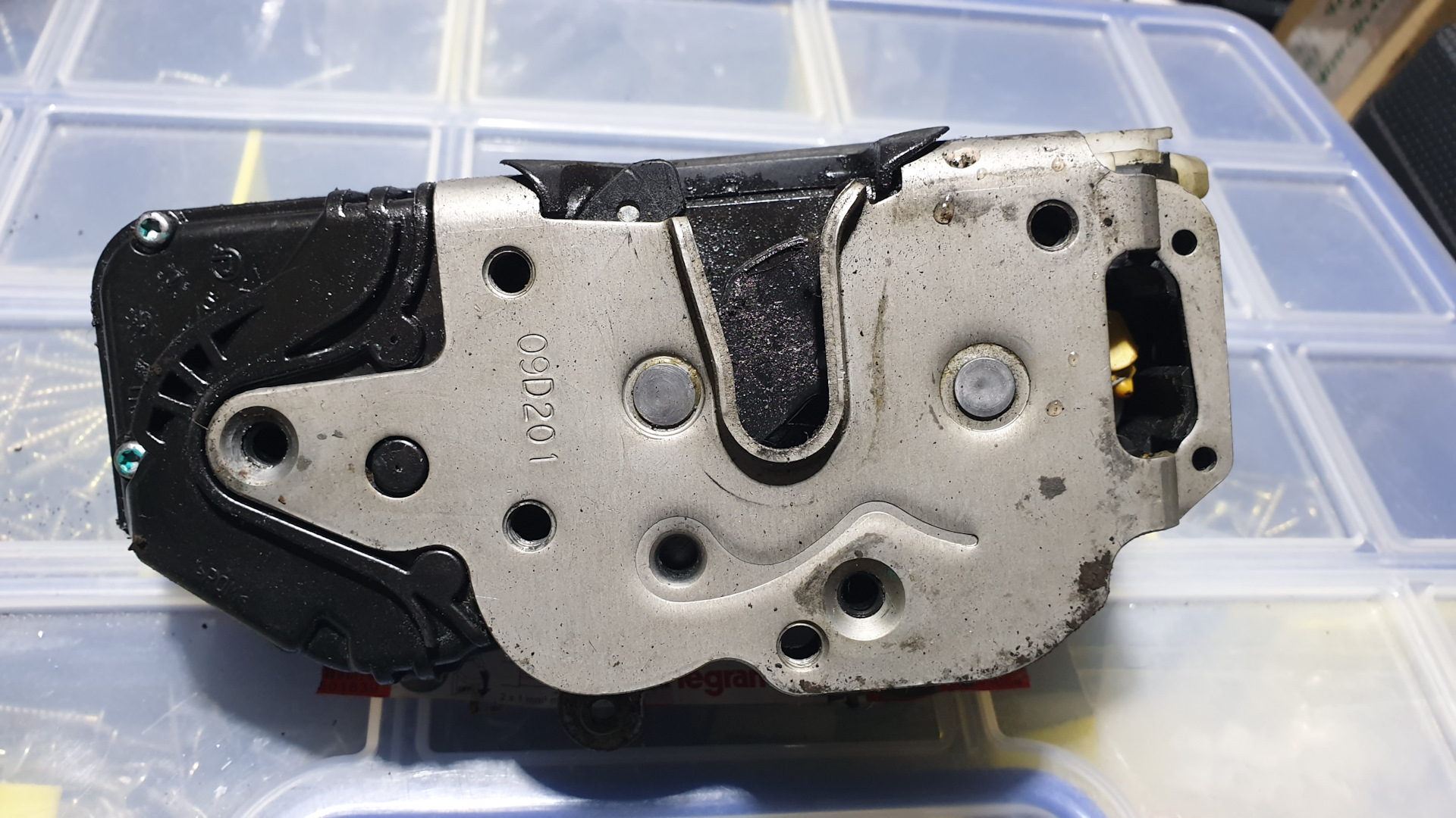 Центральный замок! Помогите… Вся проблема была из-за влажности высокой ...