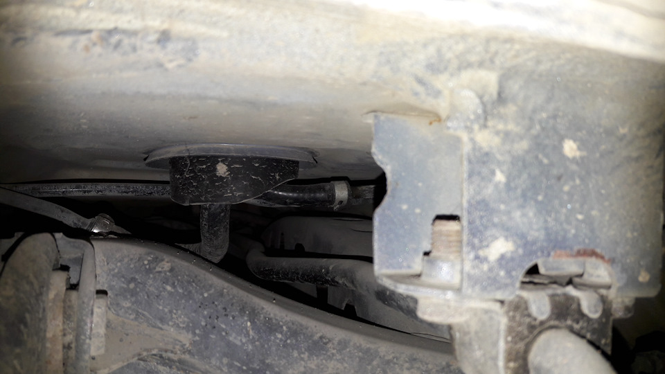 Внутренности бензобака W210 (A2104703901) — Mercedes-Benz E-Class (W210 ...