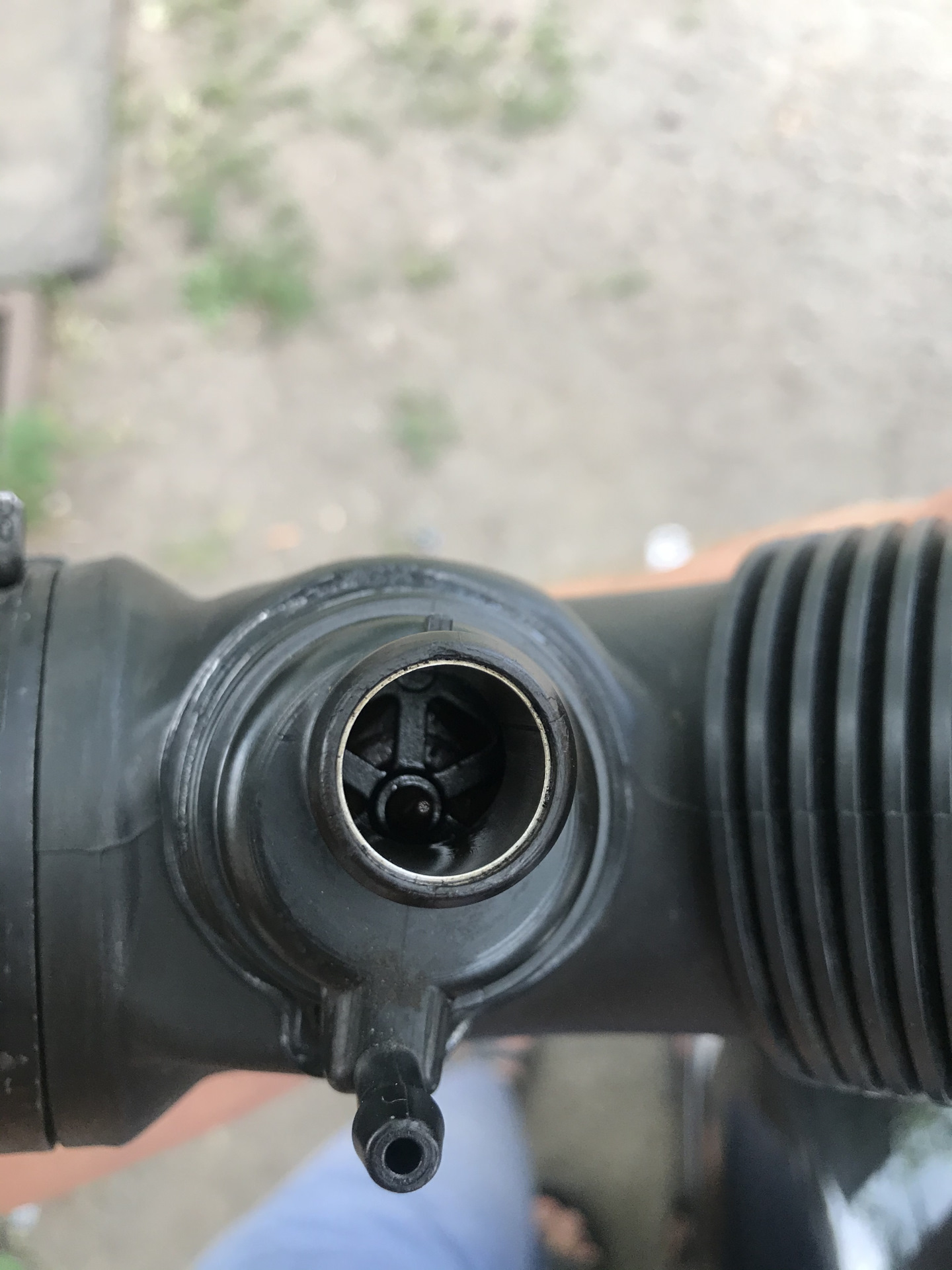 Клапан на впускном коллекторе — в масле — Сообщество «Skoda Octavia ...