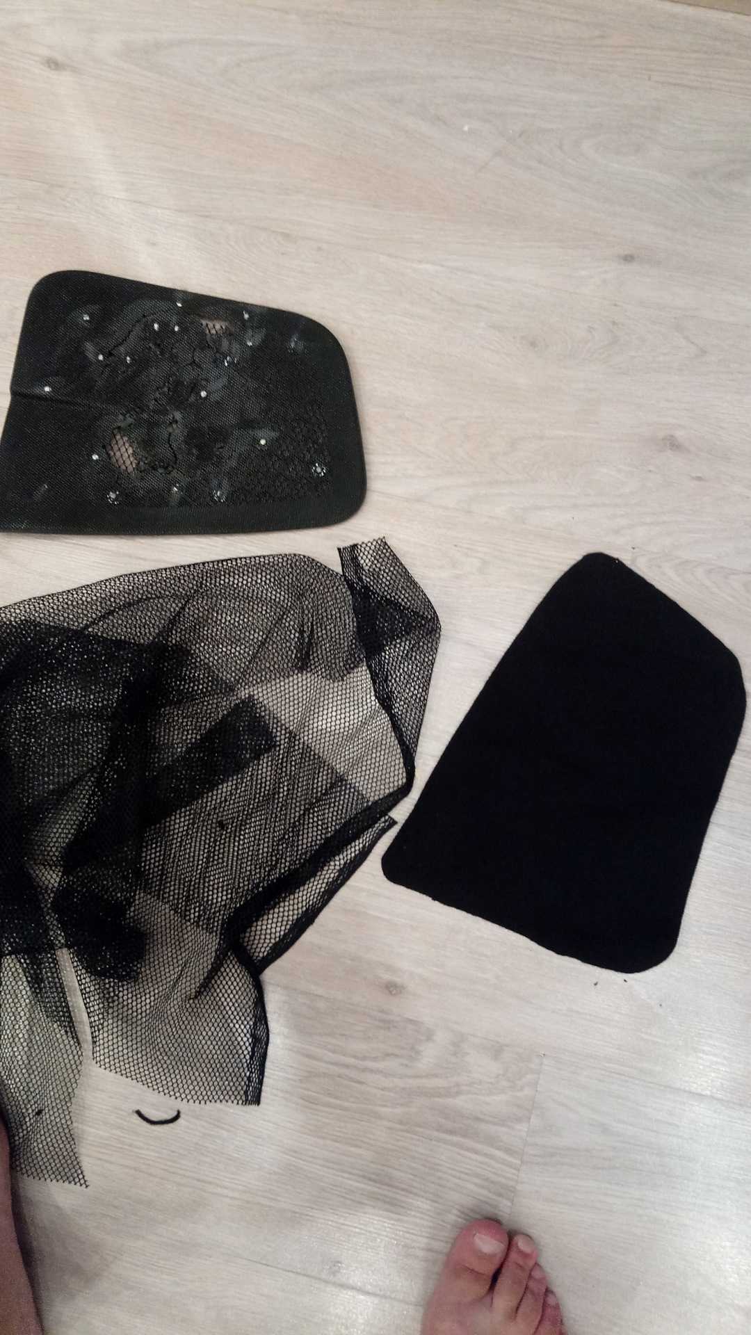 Кастомные решетки динамиков передних дверей — Volvo C30, 2,4 л, 2007 ...