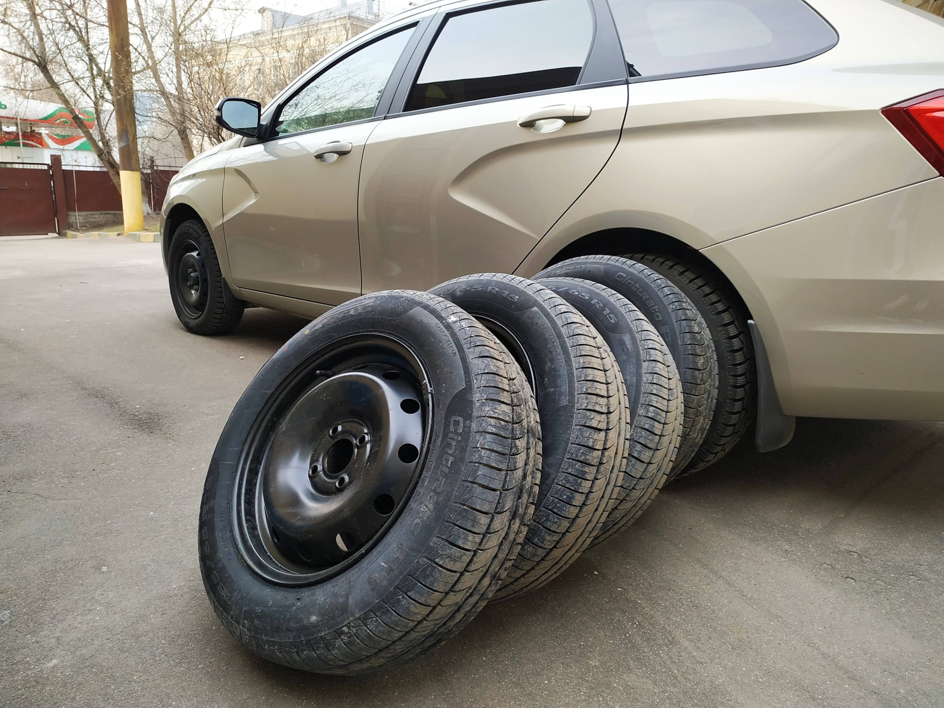 Штатный диск — Lada Vesta (1G), 1,6 л, 2021 года | колёсные диски | DRIVE2