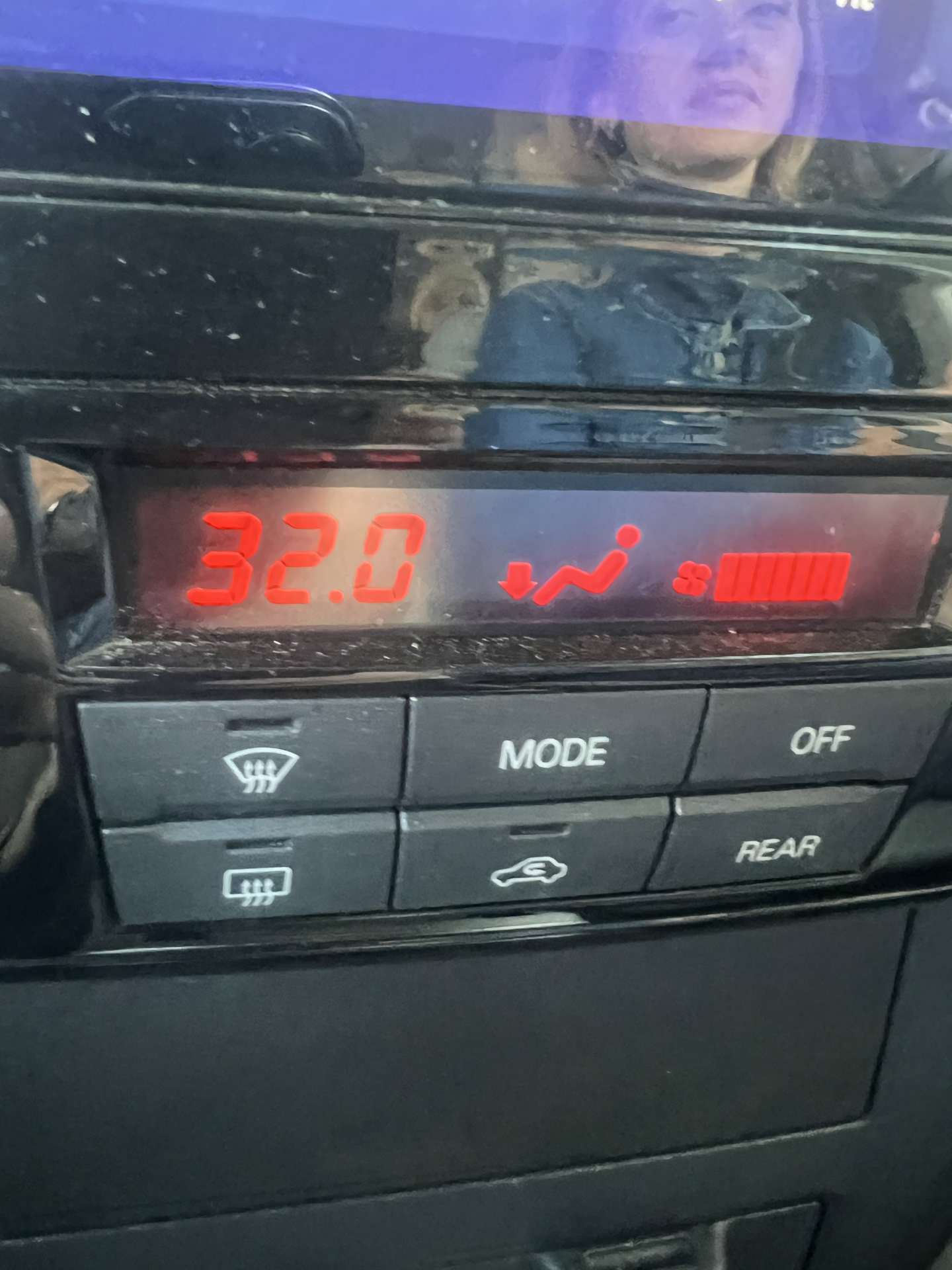 Индикация температуры — Mitsubishi Pajero (4G), 3 л, 2014 года ...