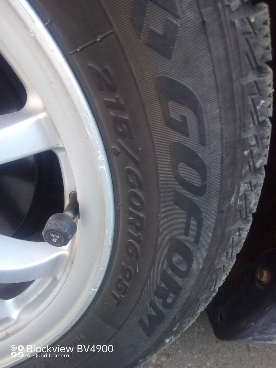 215/65 R16 вместо 205/60 R16? — Toyota Prius Alpha, 1,8 л, 2016 года ...