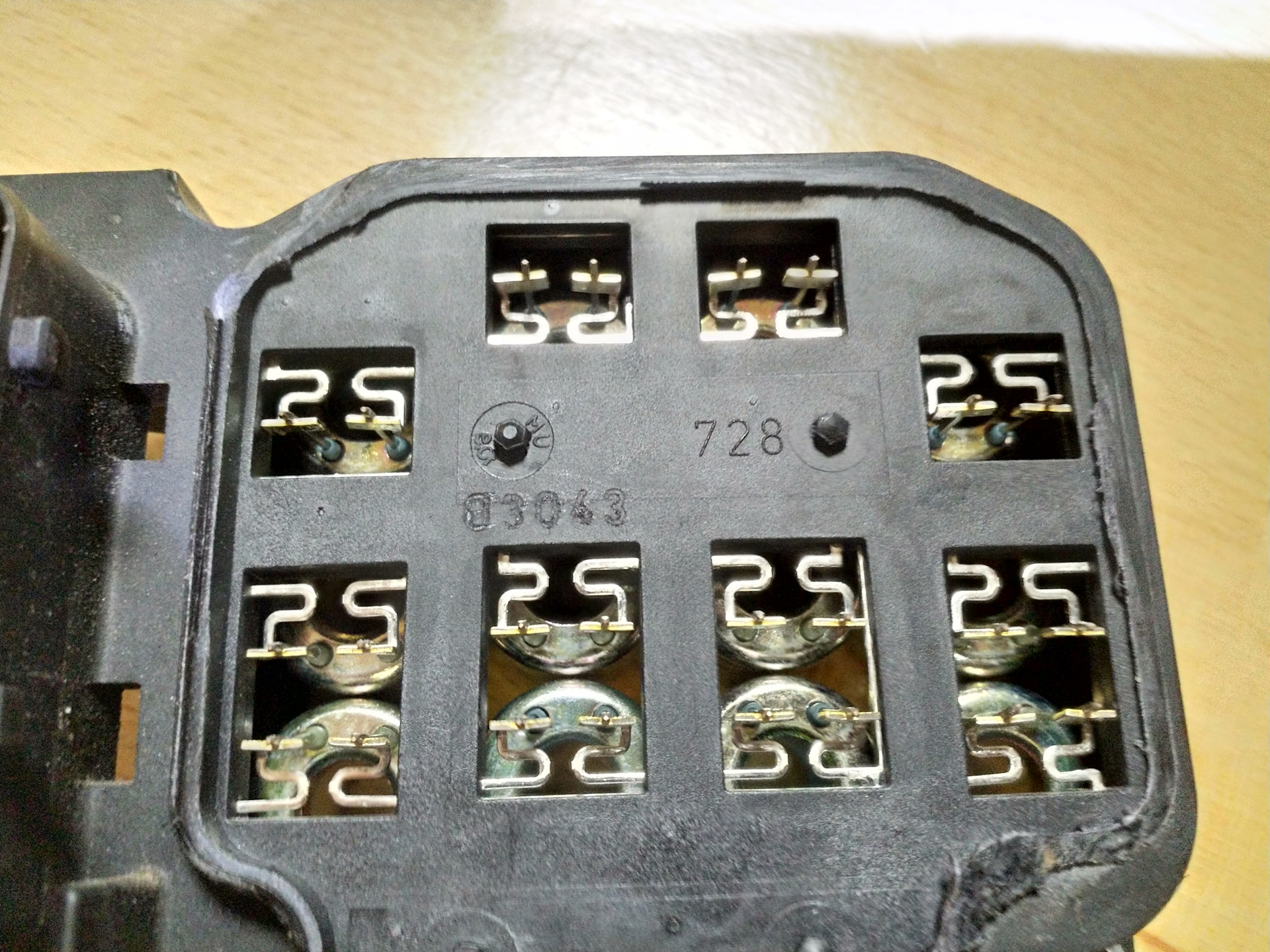 Ремонт блока ABS(ошибка 01435 по датчику давления G201) — Audi A4 (B6 ...