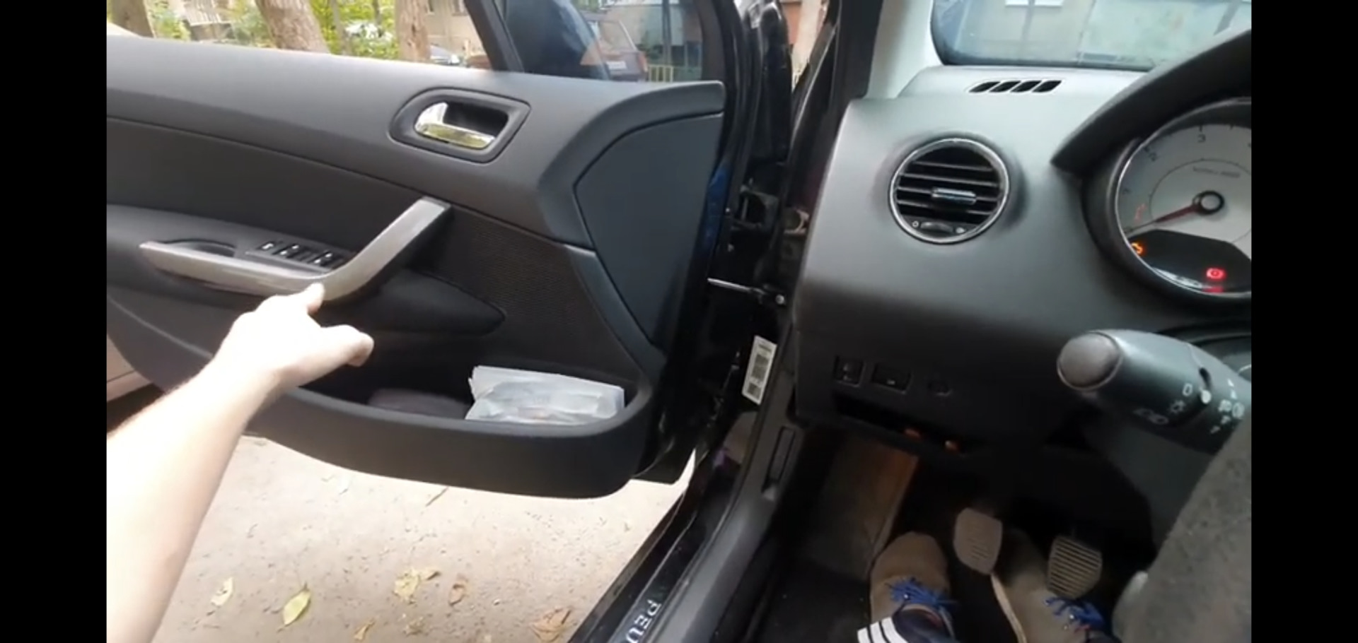 Ограничители дверей от BMW (добавлено) — Peugeot 308 SW (1G), 1,6 л ...