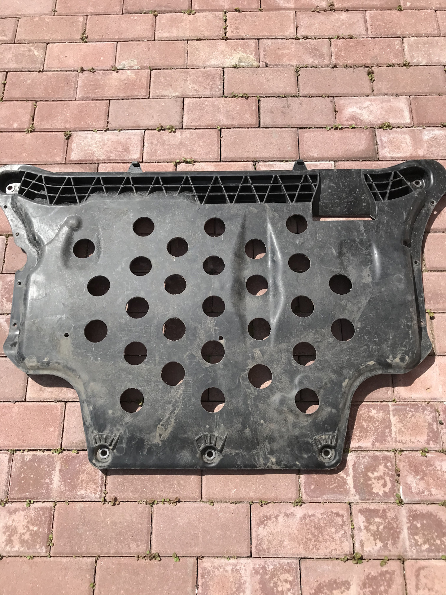 Защита двигателя — Skoda Octavia A7 Mk3, 1,4 л, 2019 года | своими ...