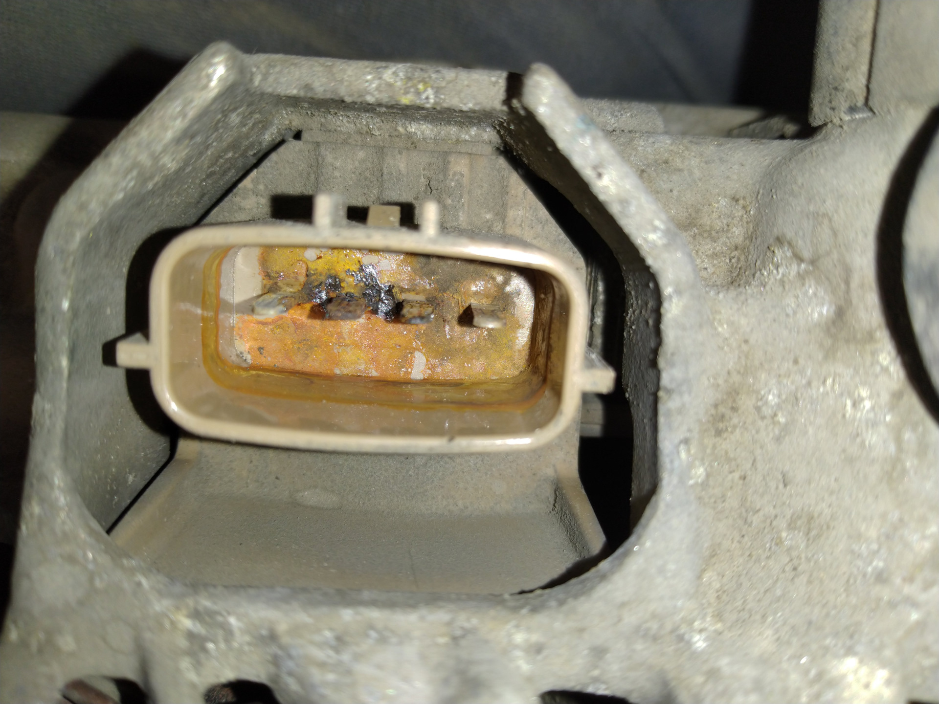 Замена генератора MITSUBISHI 1800A388 — Mitsubishi ASX, 2 л, 2014 года ...