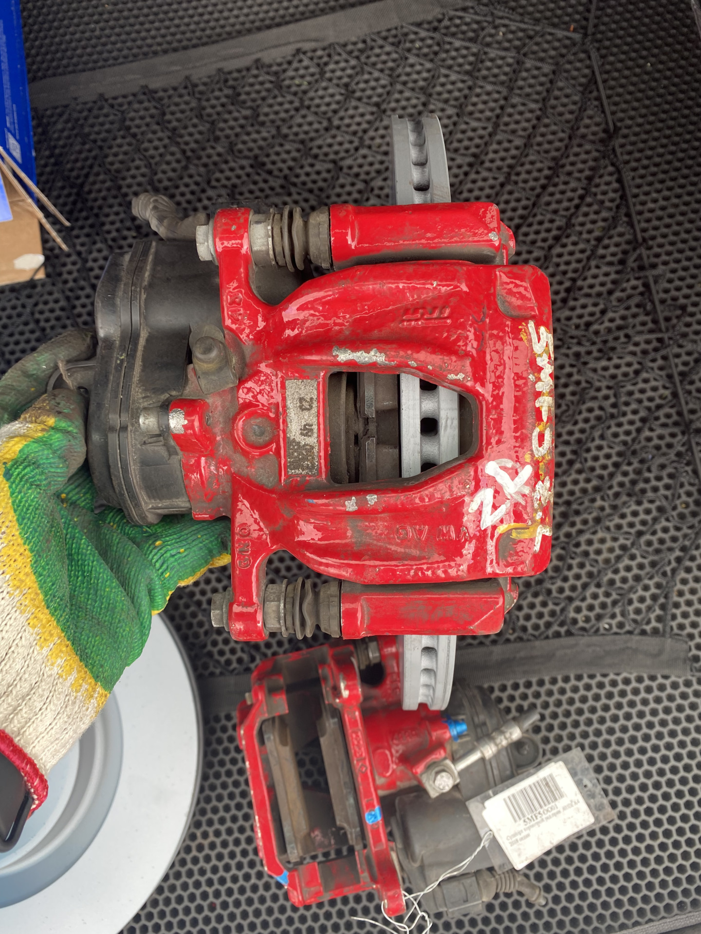 Небольшой faq по з\ч для замены задних тормозов 300>330 . — Audi A4 (B9 ...