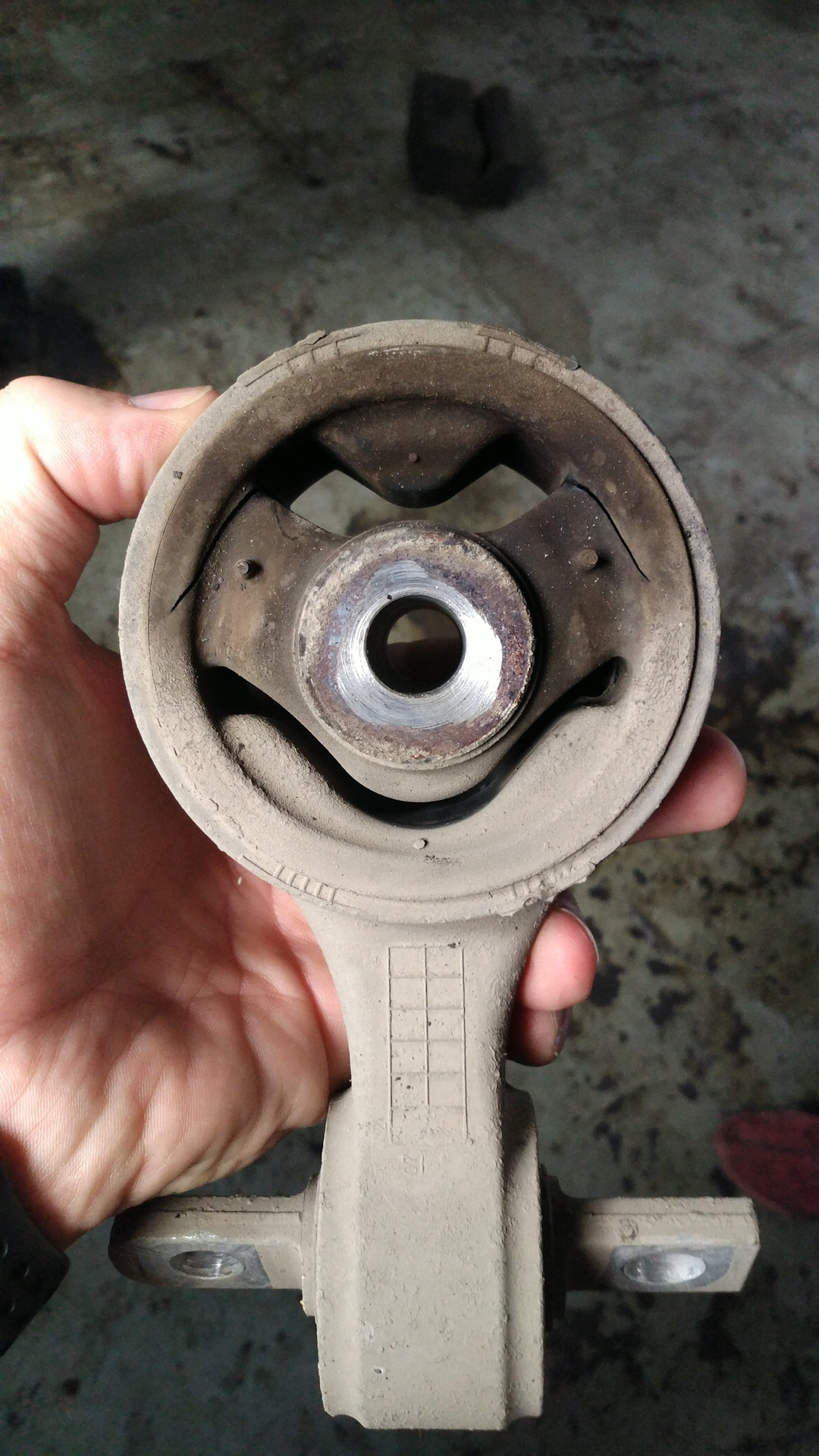 Замена всех ОПОР двигателя/кпп Civic 4D — Honda Civic 4D (8G), 1,8 л ...