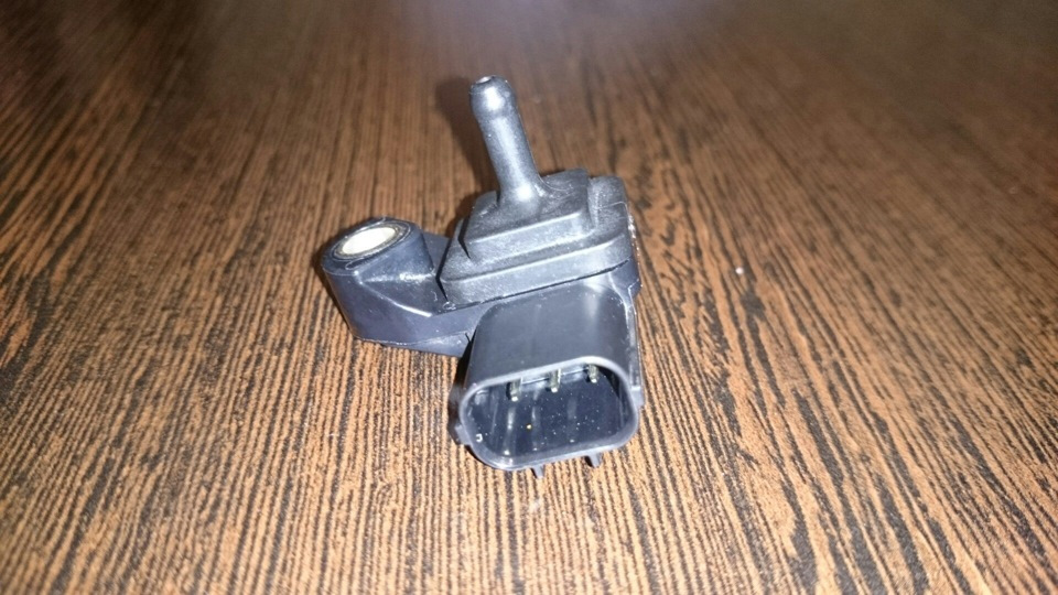 Omni-Power Mitsubishi Universal Map Sensor — Mitsubishi Eclipse (2G), 2 ...