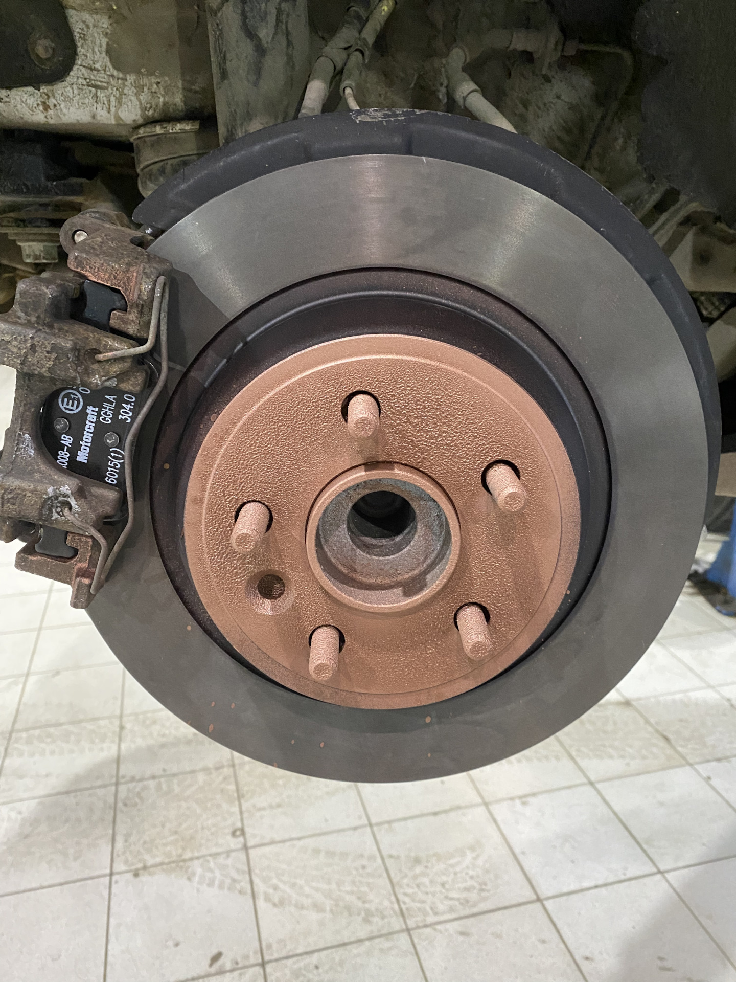 Тормозные колодки от МК 4 на МК 5 — Ford Mondeo V, 2 л, 2015 года ...
