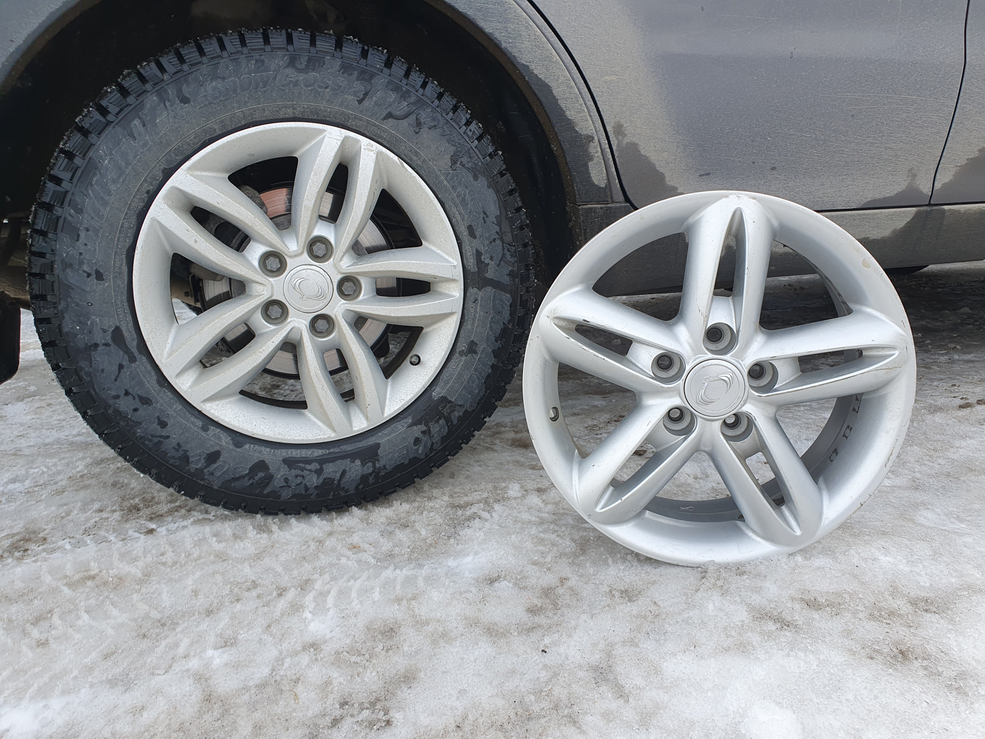 Оригинальные диски на зимнюю резину — SsangYong Actyon (2G), 2 л, 2012 ...