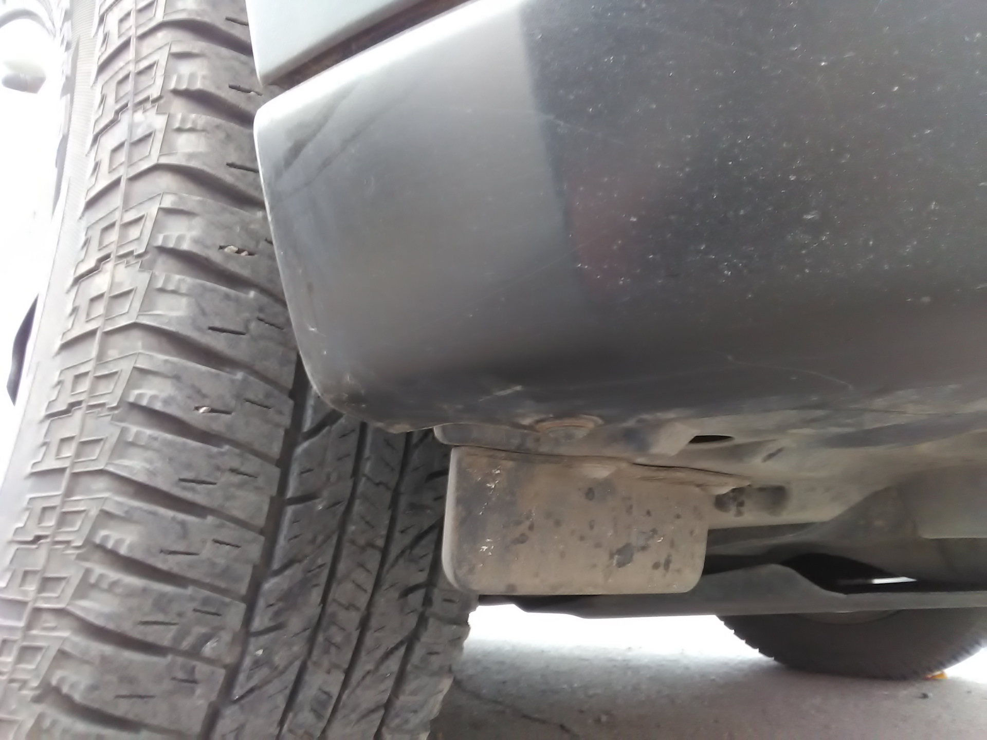 Аэродинамический шиток — Nissan X-Trail II (t31), 2 л, 2013 года ...