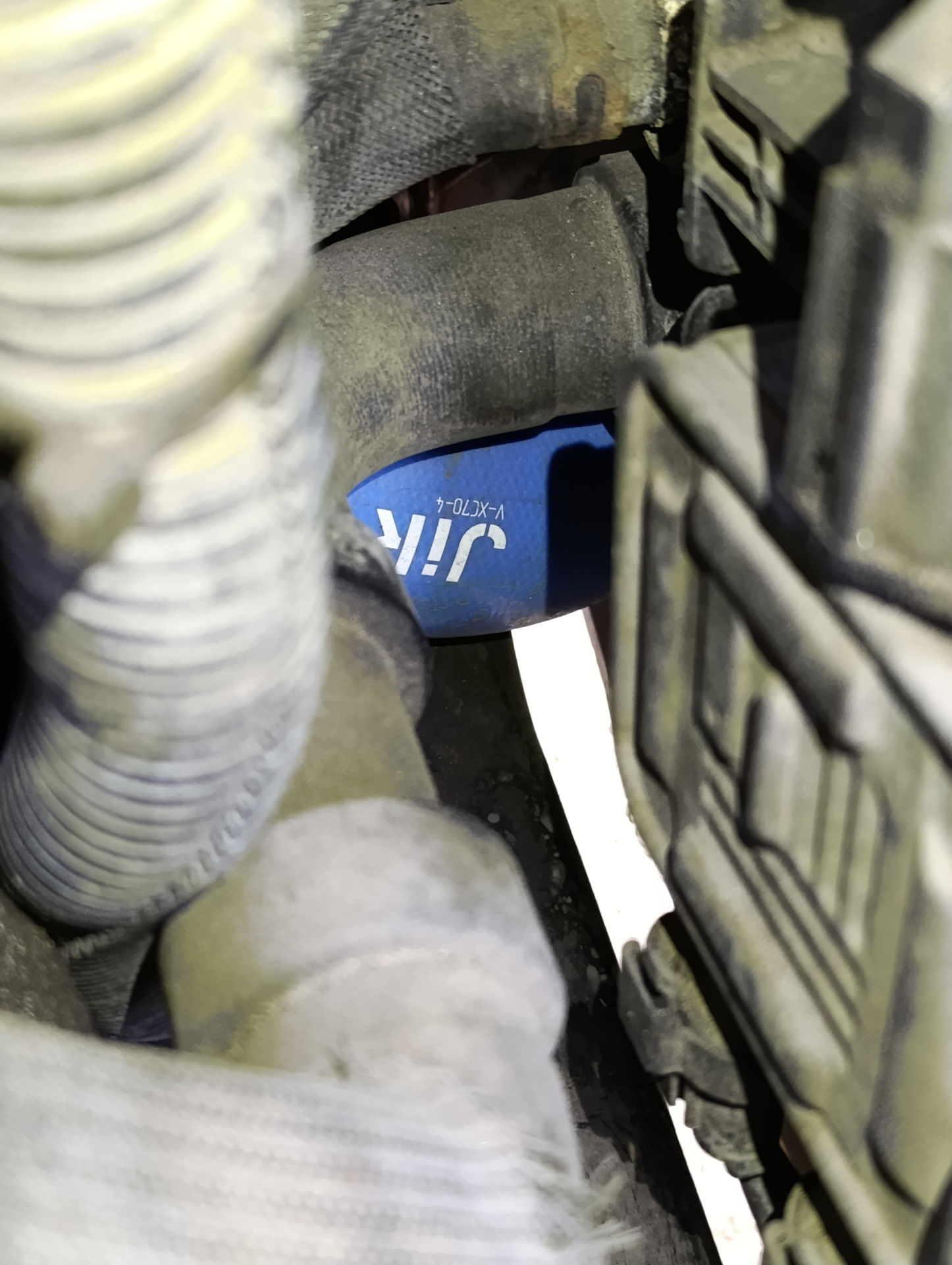 Патрубки интеркуллера на XC70 — Volvo XC70 III, 2,4 л, 2012 года ...